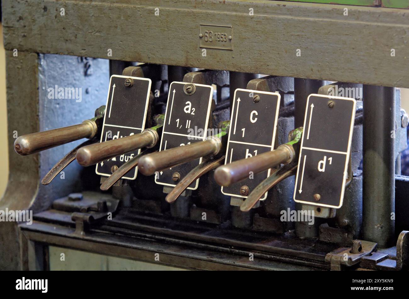 Mechanical signal box hi-res stock photography and images - Alamy