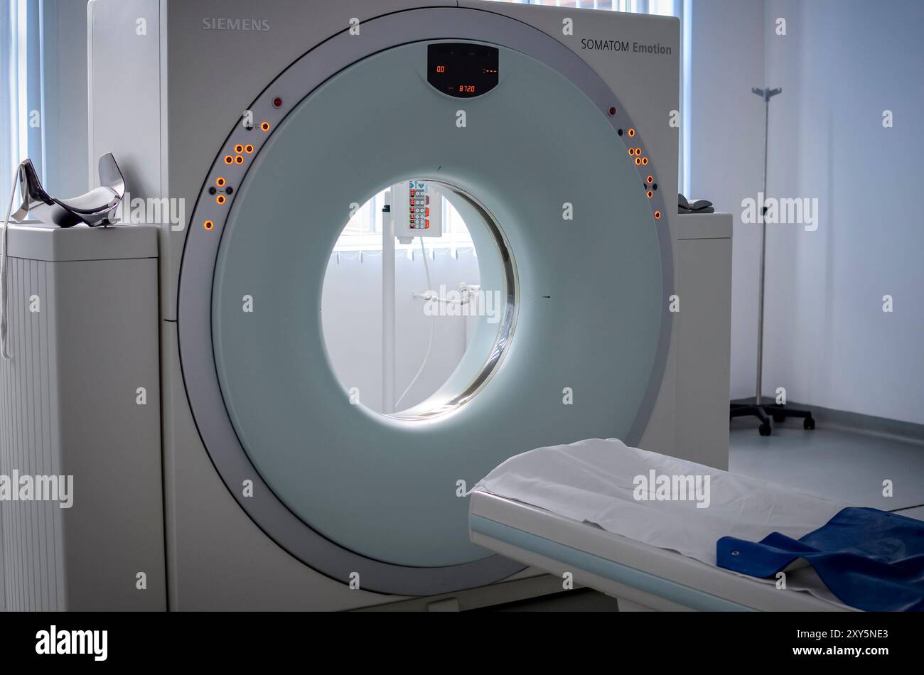 Siemens mri hi-res stock photography and images - Alamy