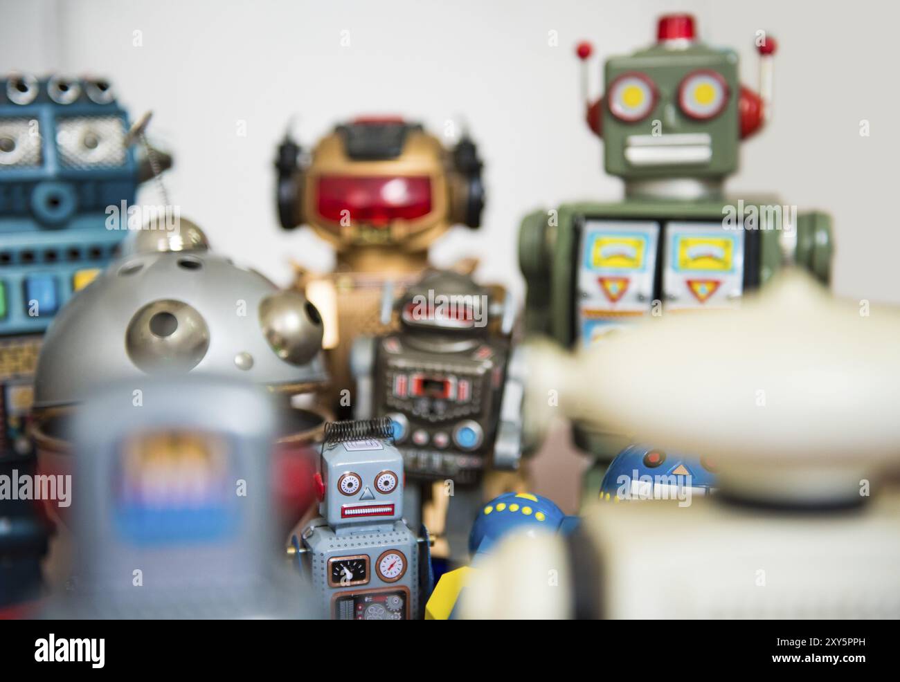Assembly robots hi-res stock photography and images - Alamy
