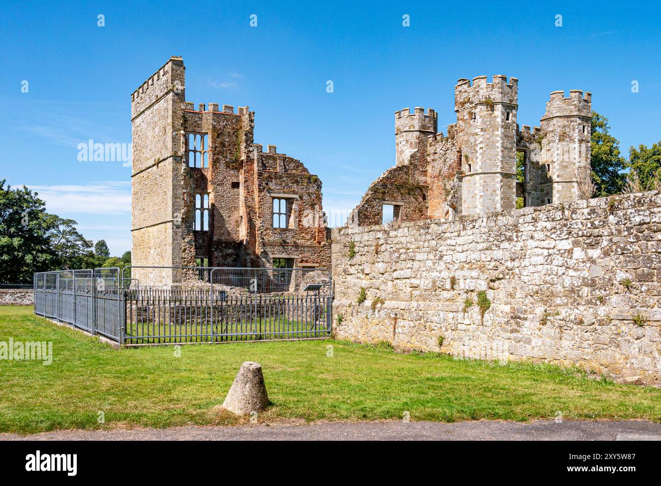 Cowdray Heritage Ruins - one of England's earliest Tudor House ...