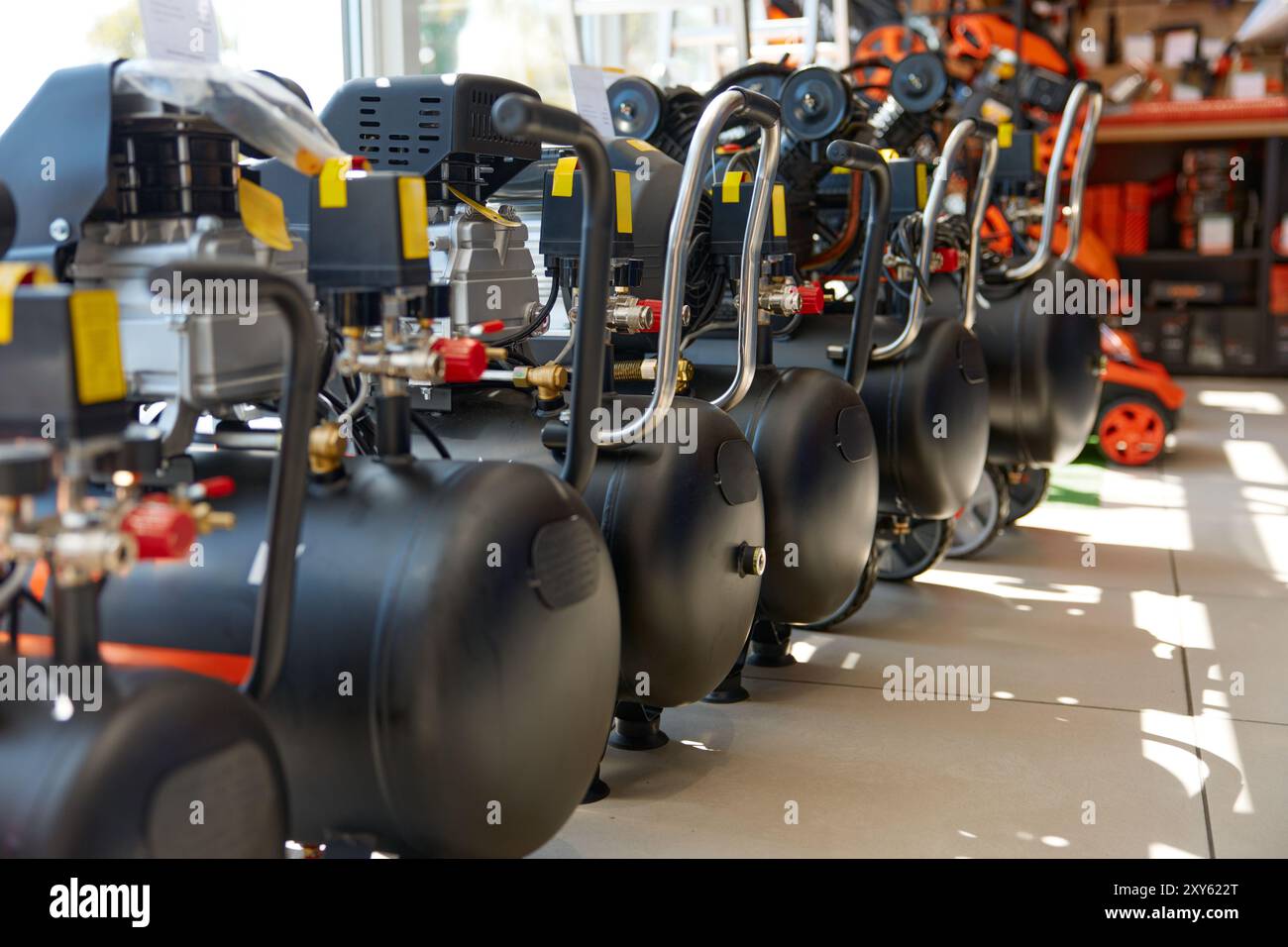 Department of mechanical repair hi-res stock photography and images - Alamy