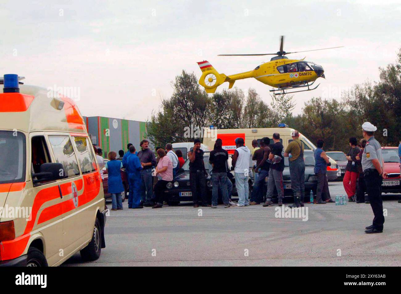 air rescue service air helicopter saving lives of people air rescue ...