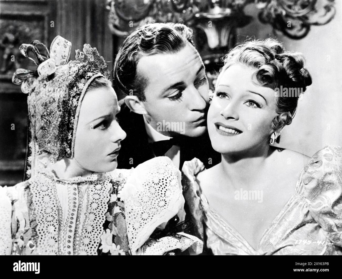 FRANCISKA GAAL BING CROSBY and SHIRLEY ROSS in PARIS HONEYMOON 1938 director FRANK TUTTLE ...