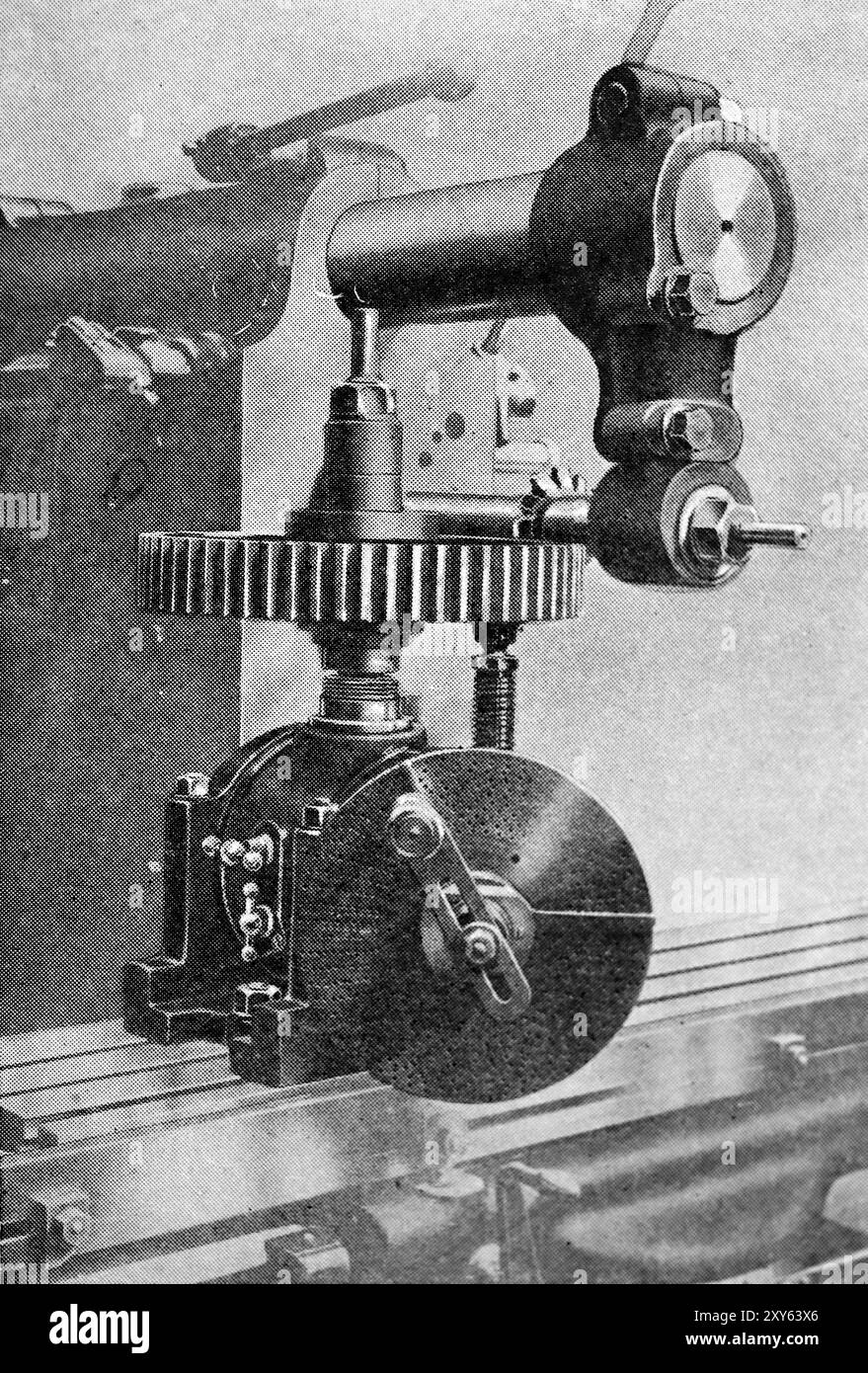 Cutting spur gear using vertical traverse. This photograph is from a ...