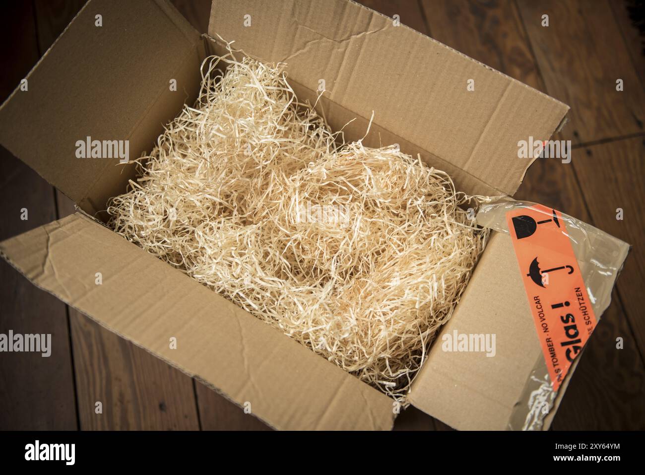 Cardboard & packaging material Stock Photo - Alamy
