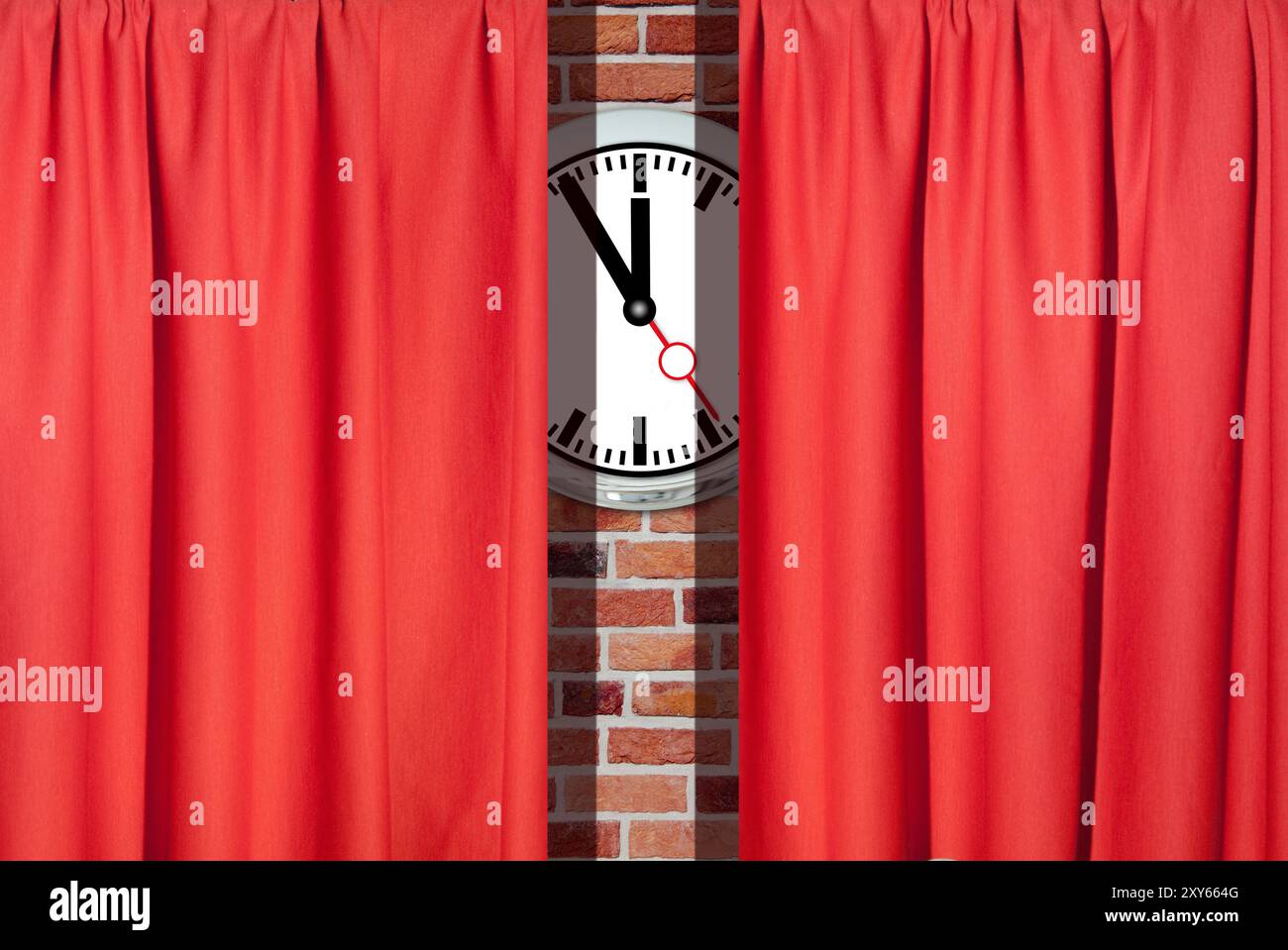 Showtime curtain hi-res stock photography and images - Alamy