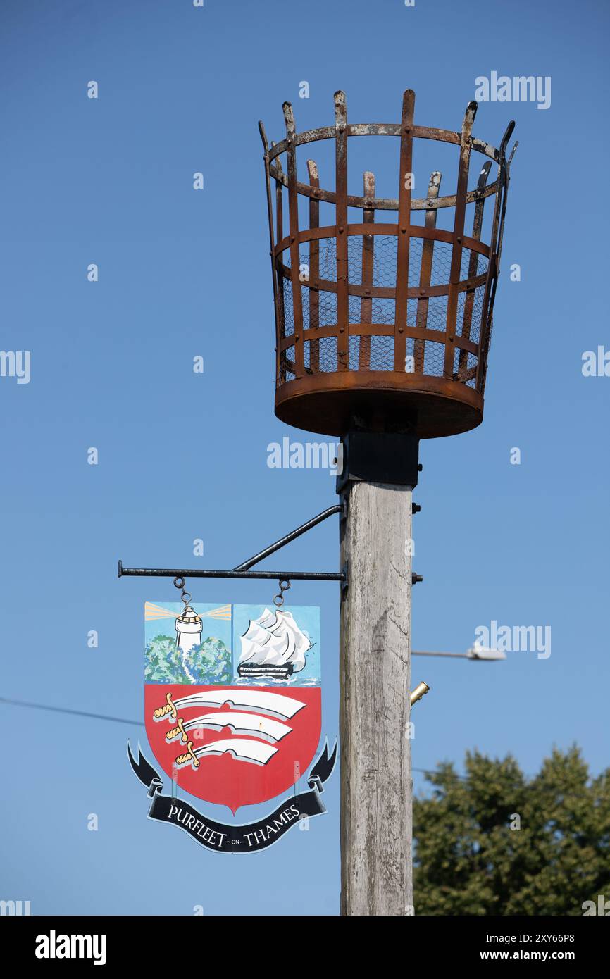 The Armada Beacon at Purfleet-on-Thames, Essex Stock Photo - Alamy