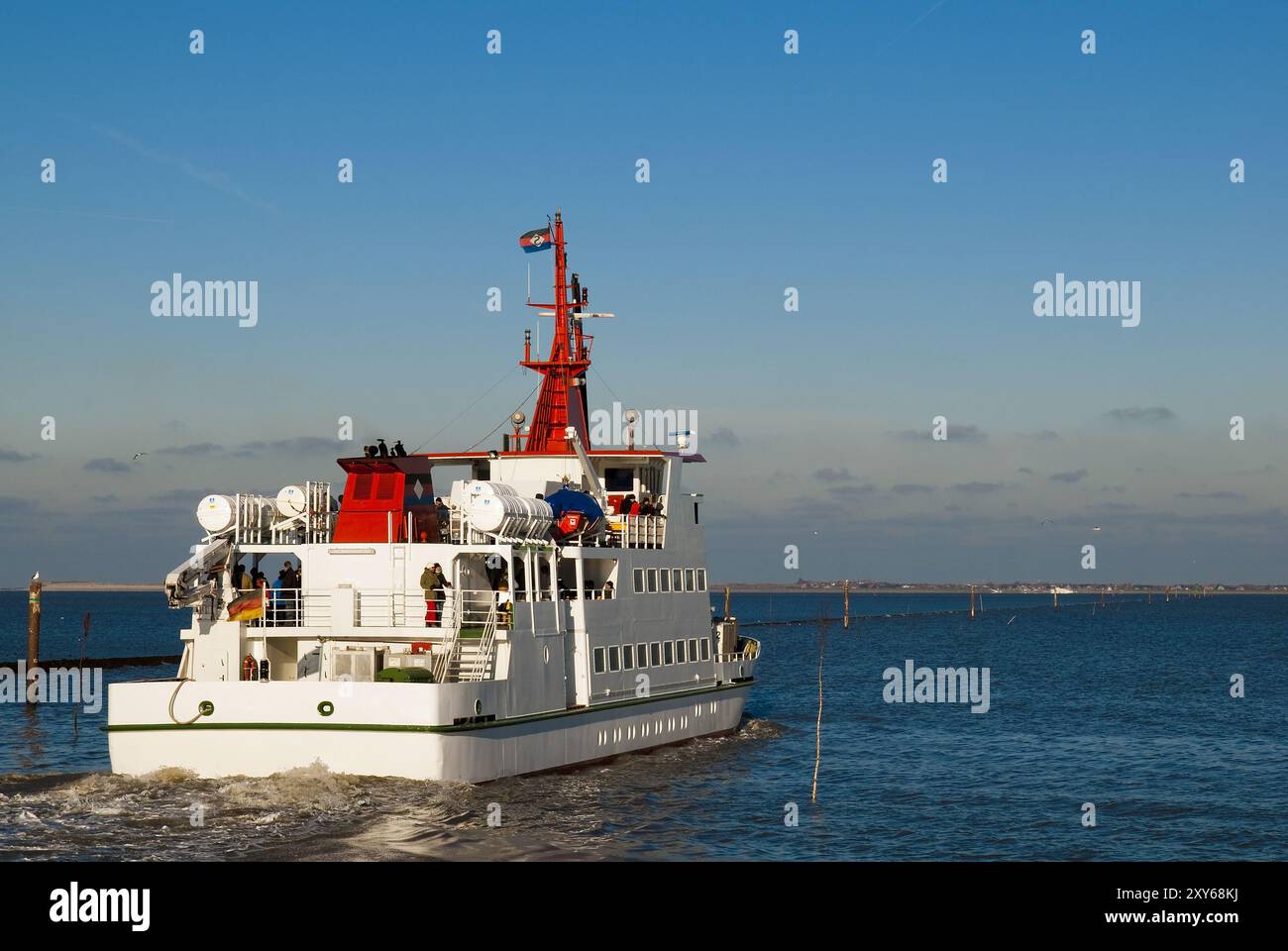 Channel ferry facility hi-res stock photography and images - Alamy