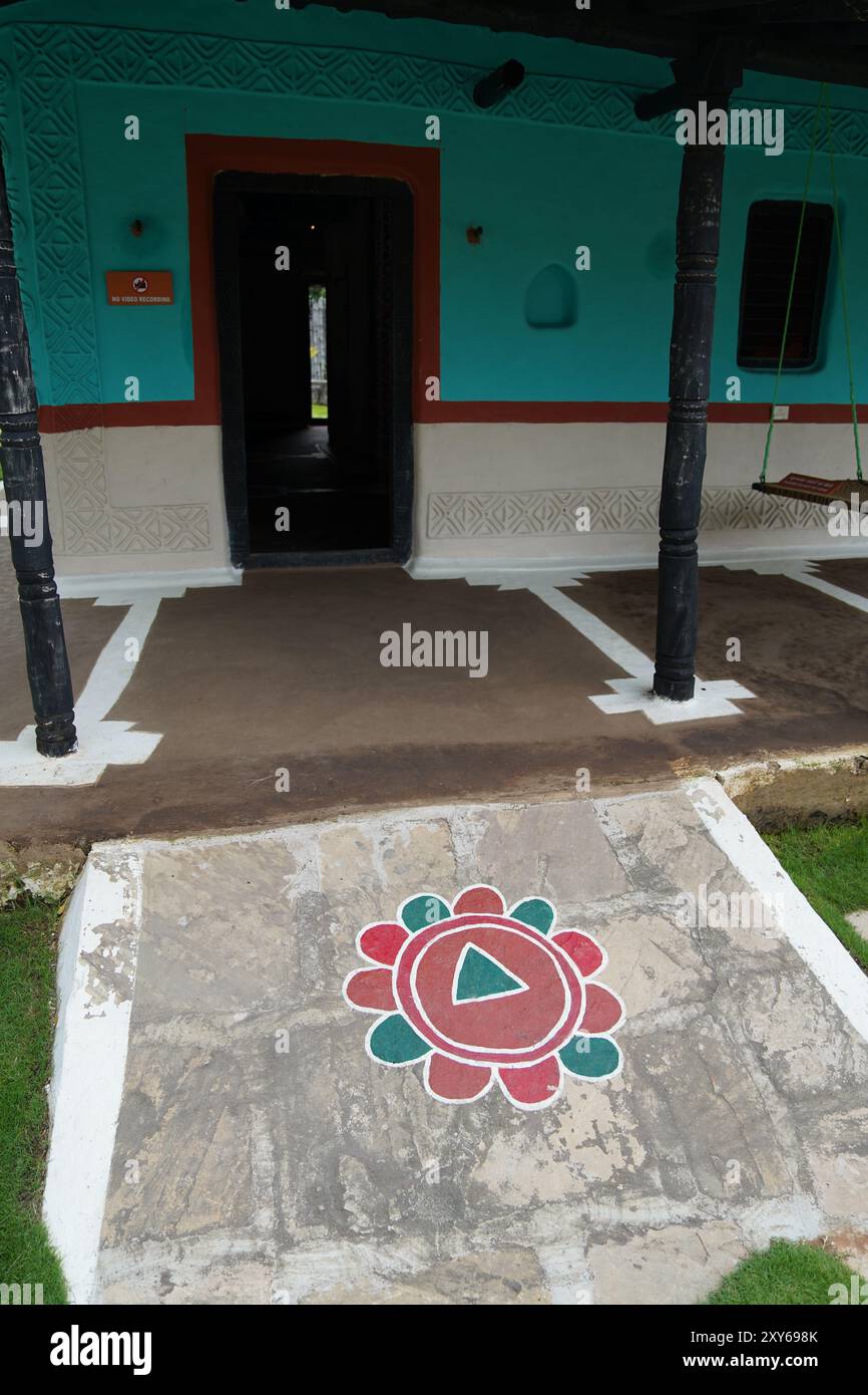 Representative house of the Bhariya. Cultural Village - AADIVART ...