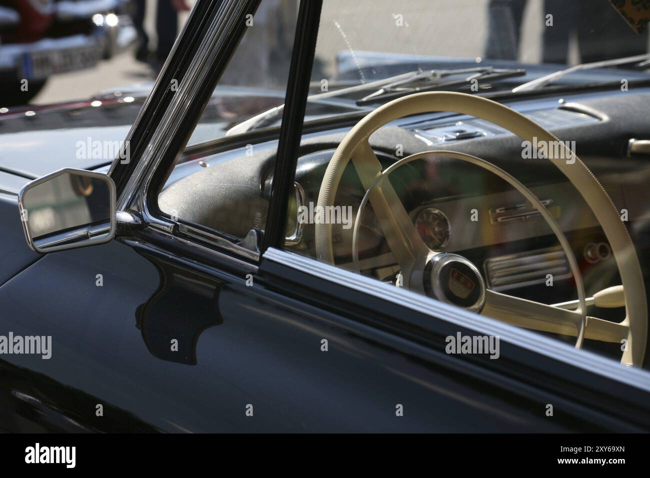 A look inside an old car Stock Photo - Alamy