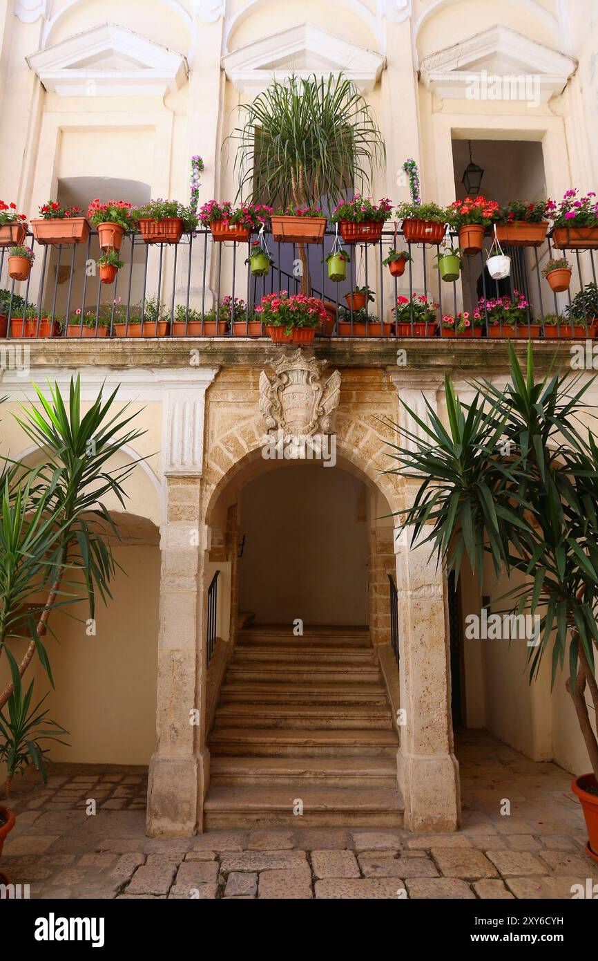 Bari Old Town - architecture in Apulia, Italy. Balcony garden in hidden ...
