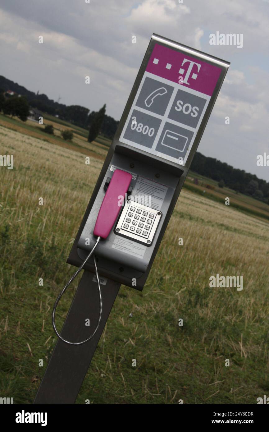 Sos telephone booth hi-res stock photography and images - Alamy