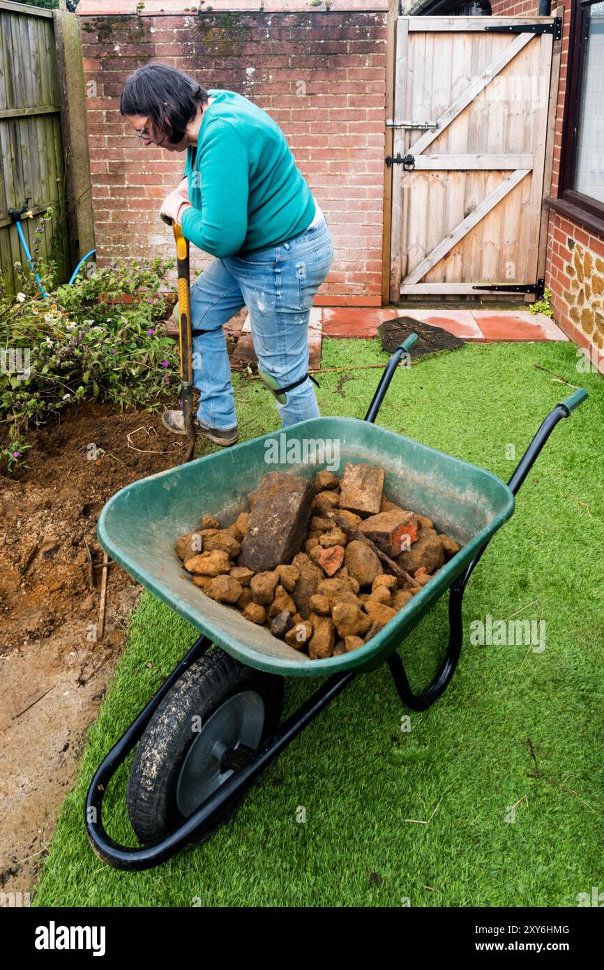 Builders uk eastern european hi-res stock photography and images - Alamy