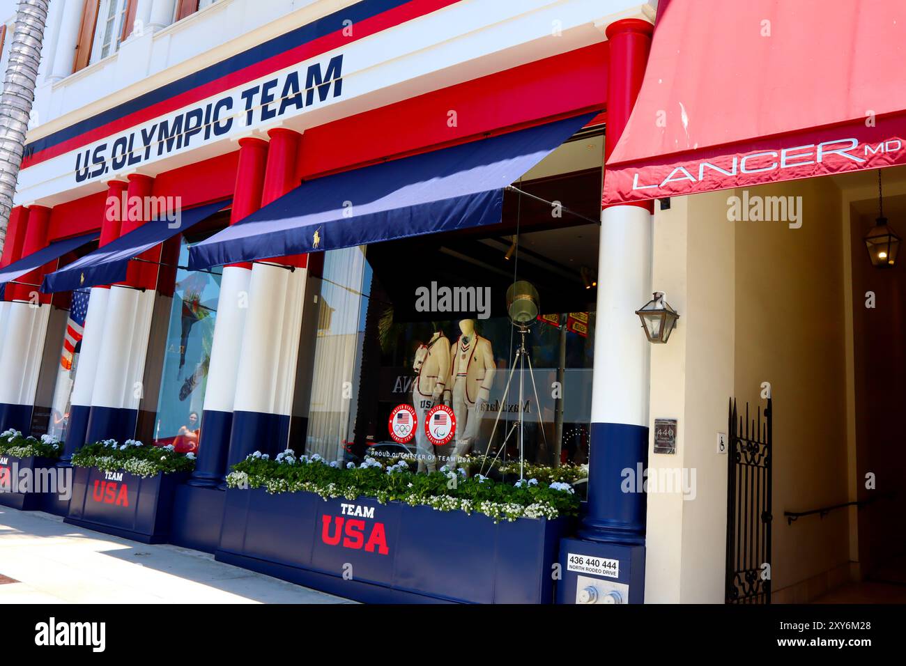 Beverly Hills, California: RALPH LAUREN fashion store on Rodeo Drive ...