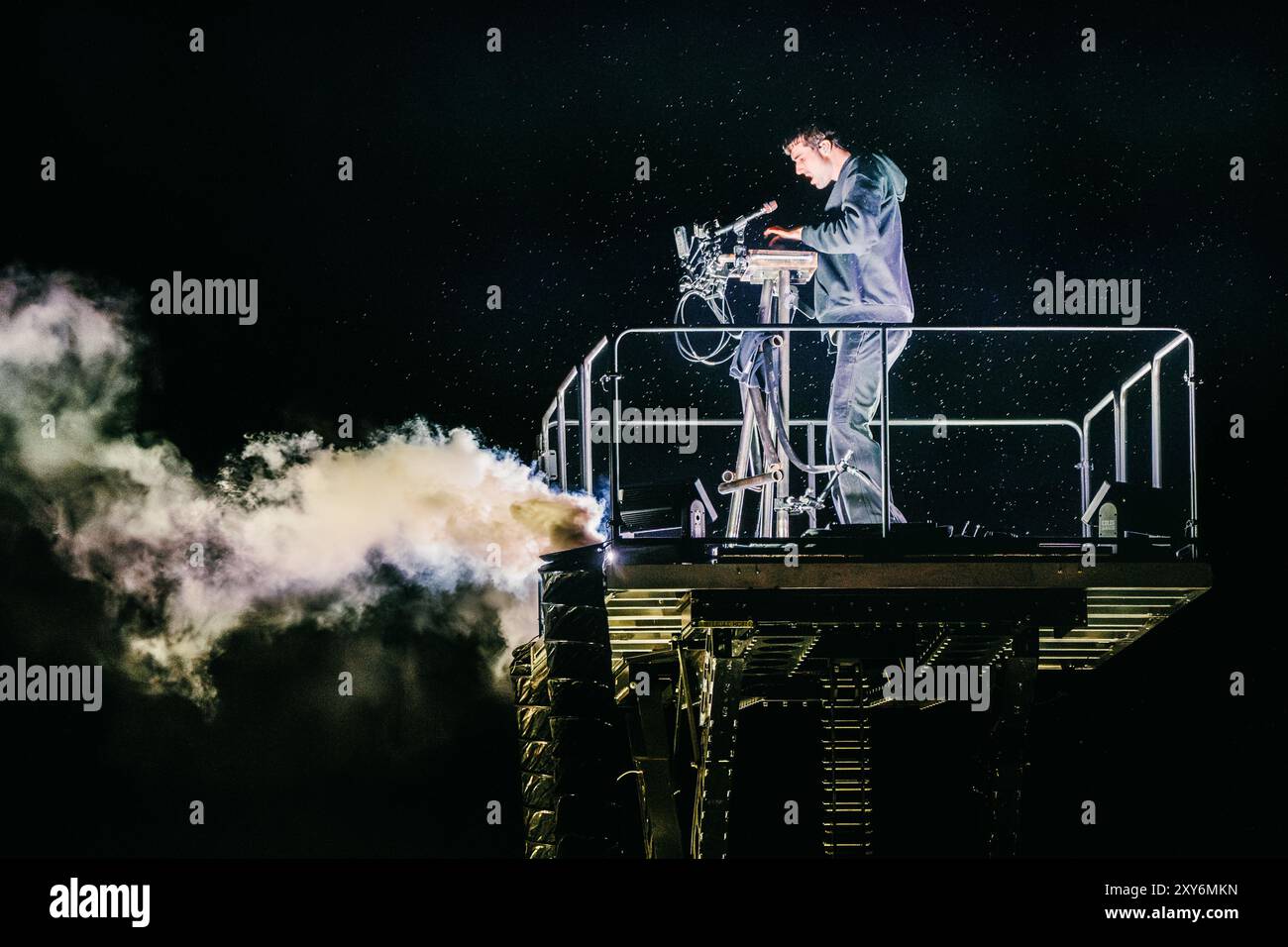 Fred again 2024 hi-res stock photography and images - Alamy