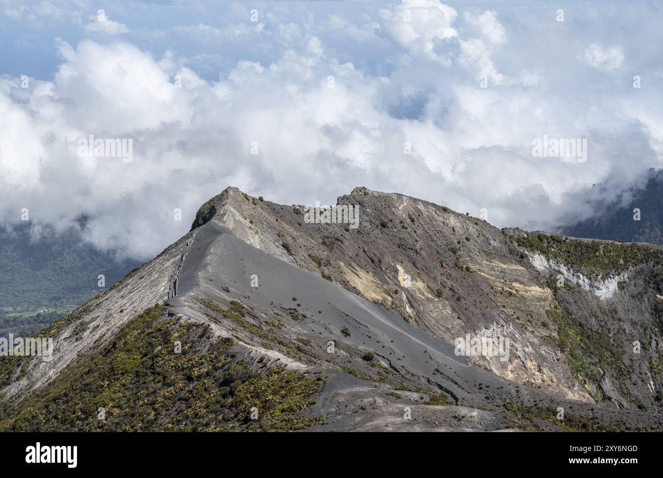 Irazu Volcano, Irazu Volcano National Park, Parque Nacional Volcan ...