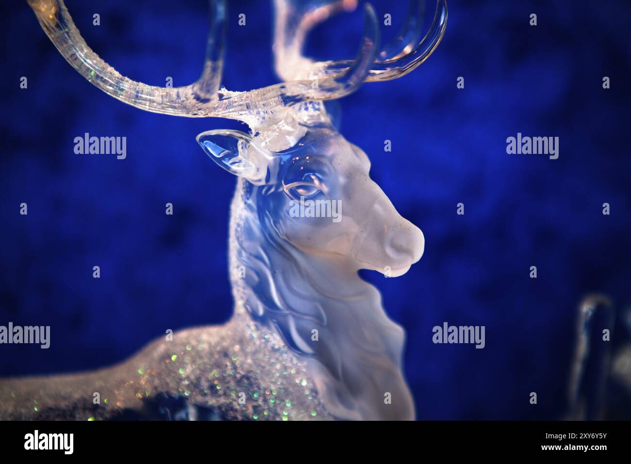 Glass sculpture of a stag Stock Photo - Alamy