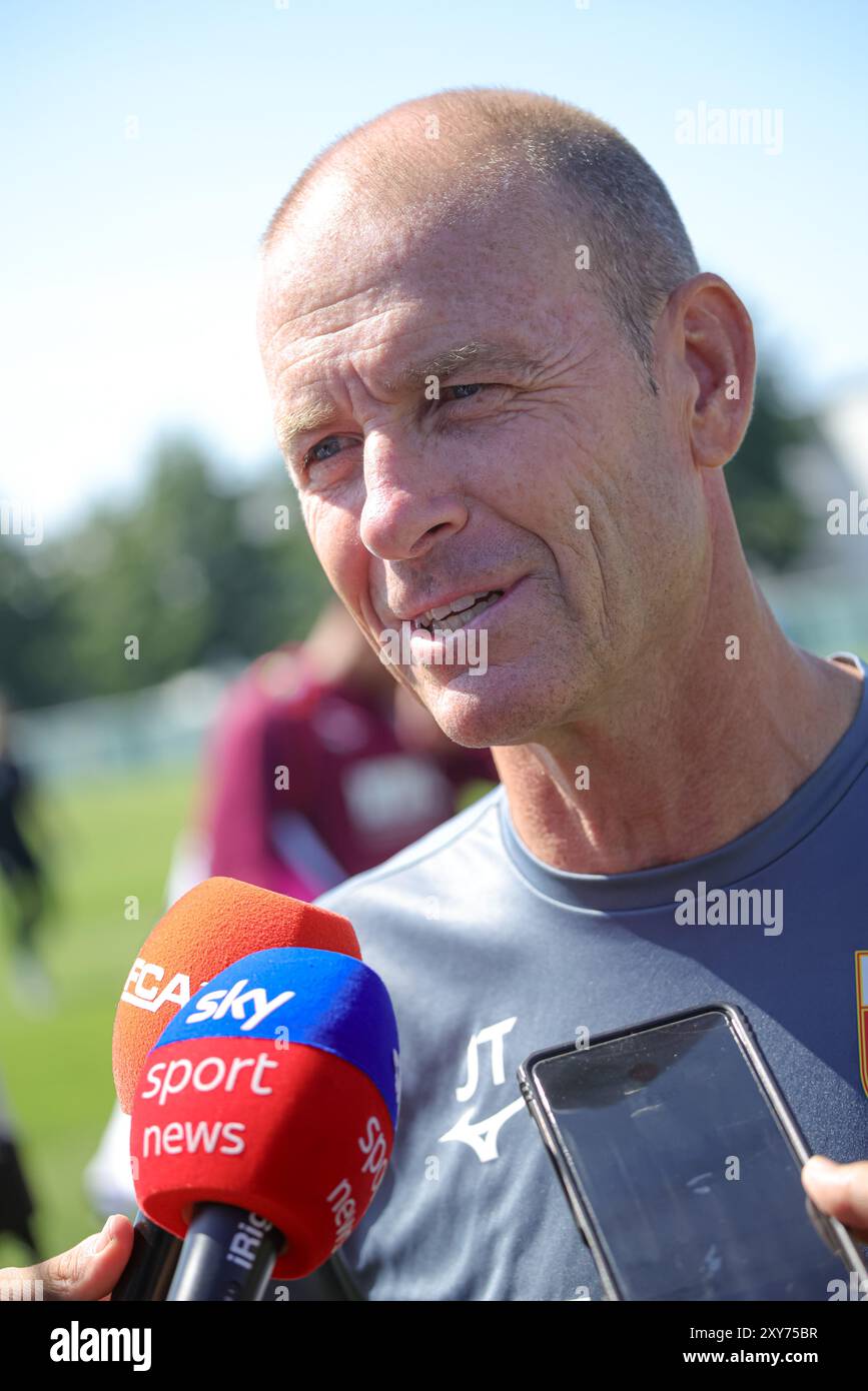 Trainer im interview im interview im interview im interview hi-res ...