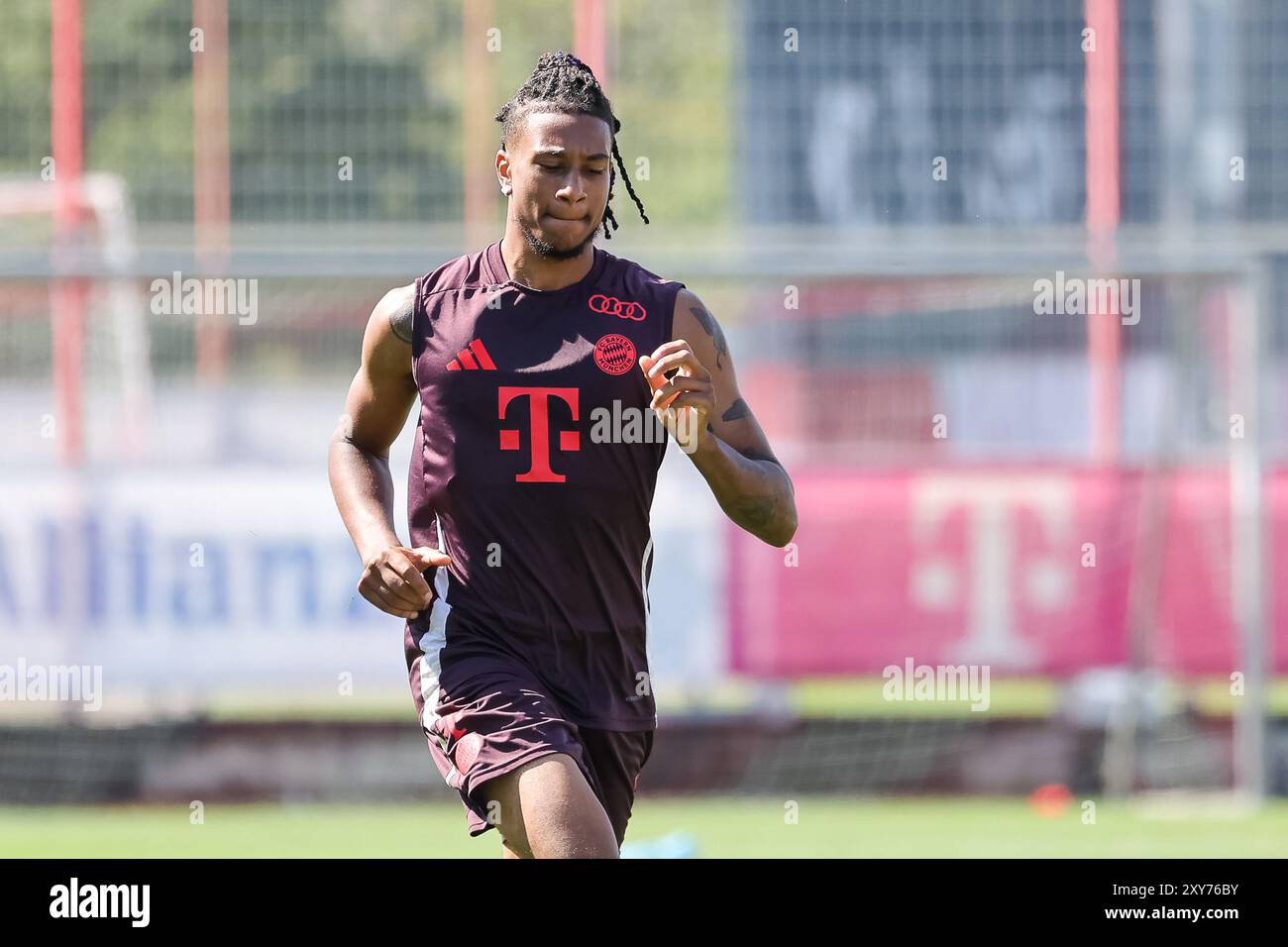 Michael Olise (FC Bayern Muenchen 17), Oeffentliches Training, FC ...