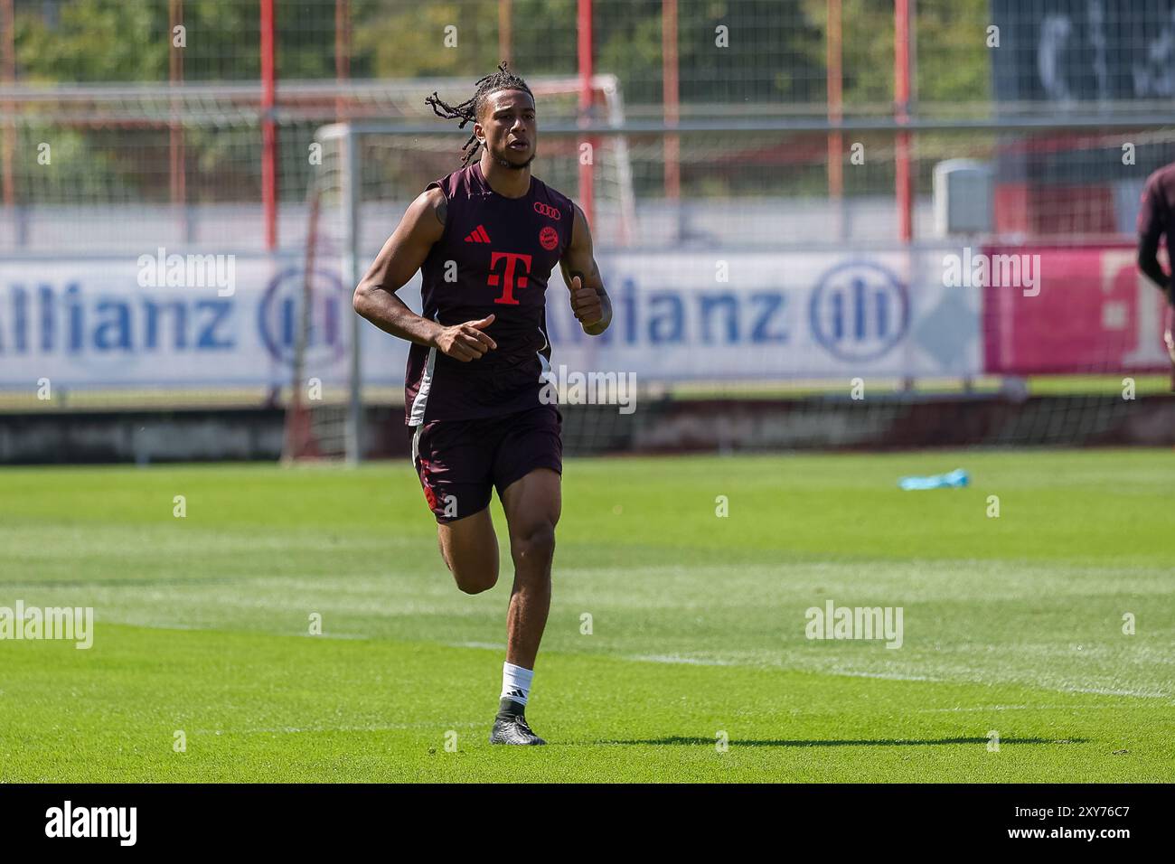 Michael Olise (FC Bayern Muenchen 17) Oeffentliches Training, FC Bayern ...