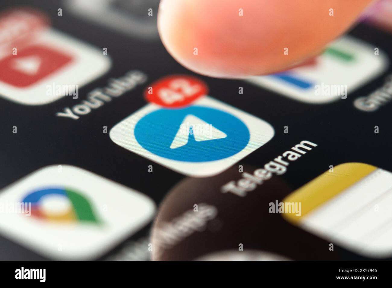 Messenger app icon hi-res stock photography and images - Alamy
