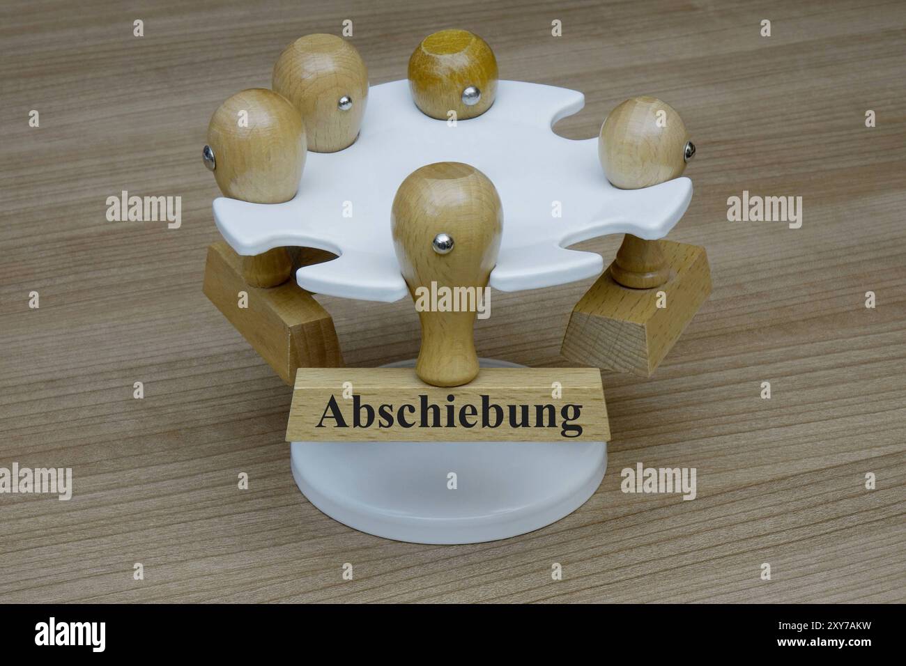 Zwangsabschiebungen hi-res stock photography and images - Alamy