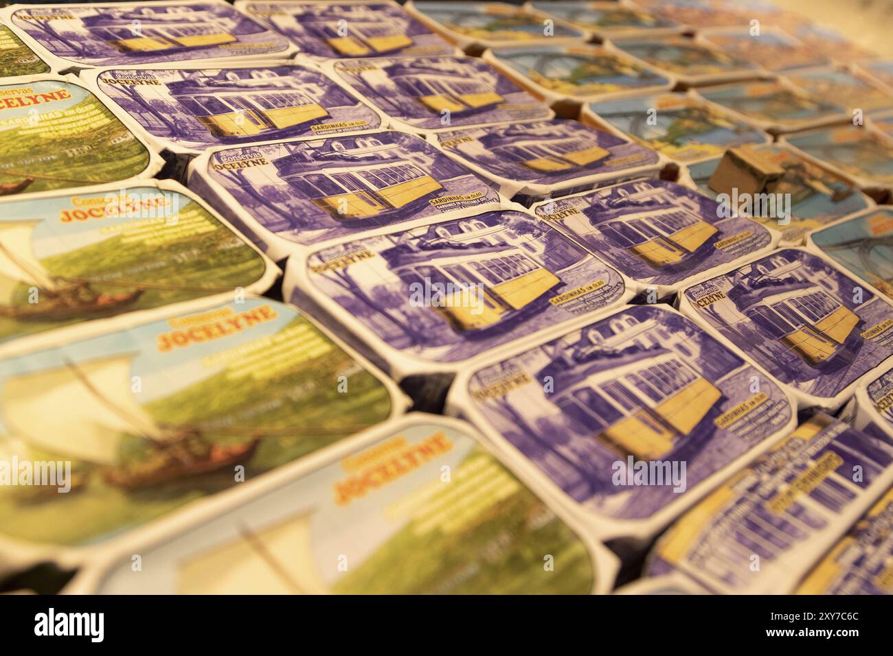 Portuguese sardines tin hi-res stock photography and images - Alamy