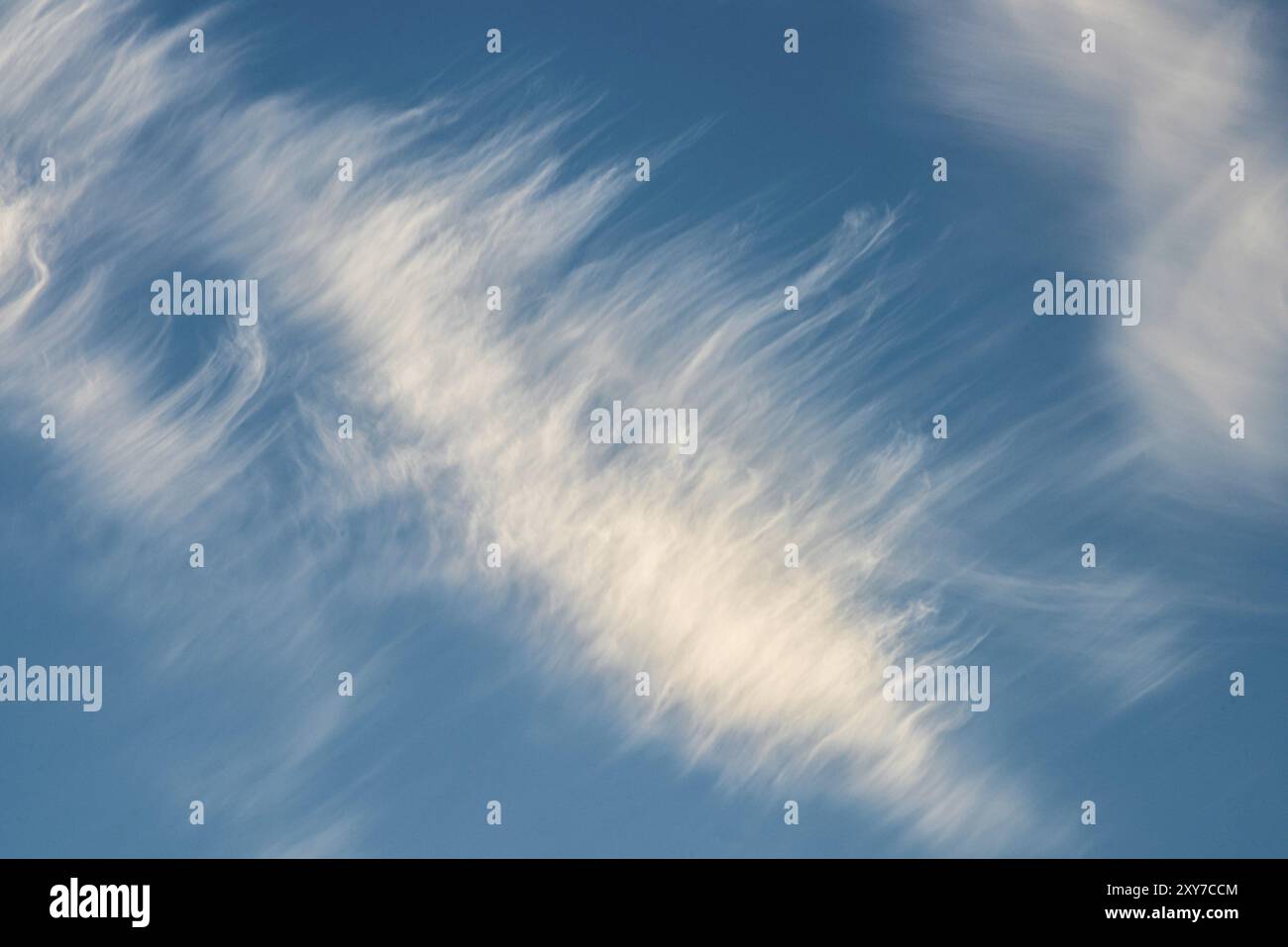 Cirrus clouds high in the sky Stock Photo - Alamy