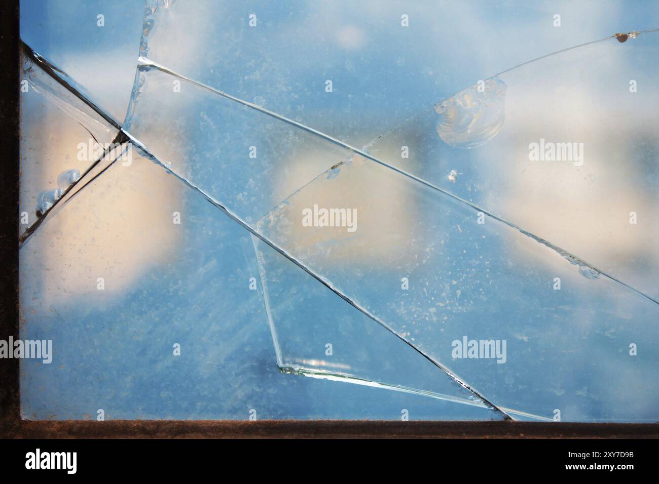 Accident cracked damaged broken house window glass Stock Photo - Alamy