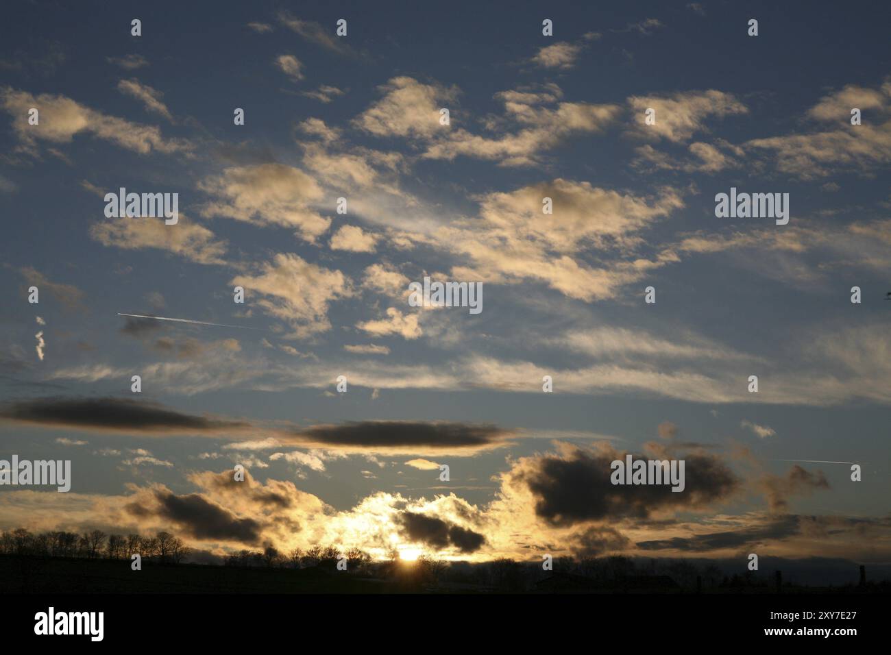 Hard rainfall hi-res stock photography and images - Alamy