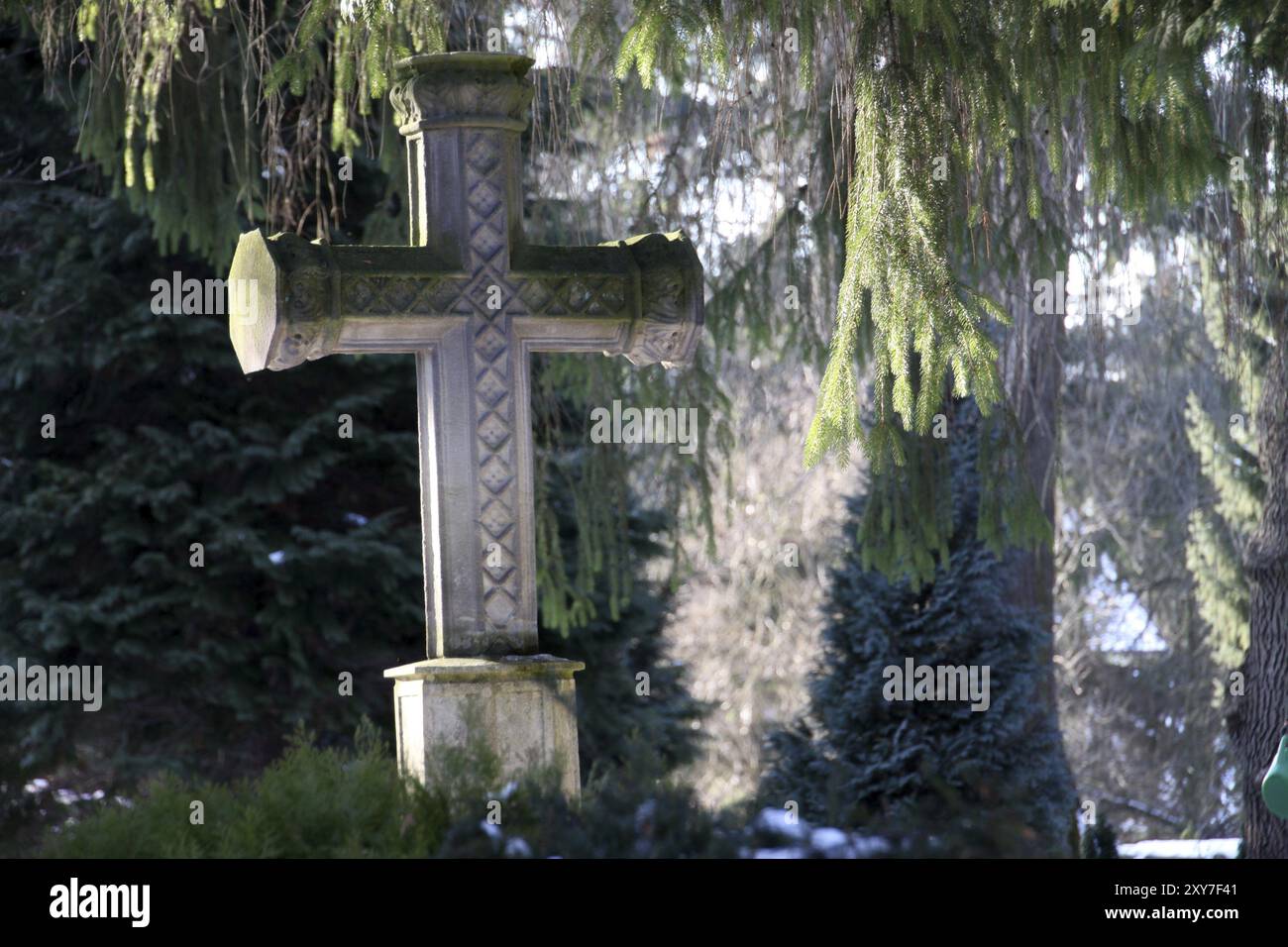 Stone cross cemetery hi-res stock photography and images - Alamy