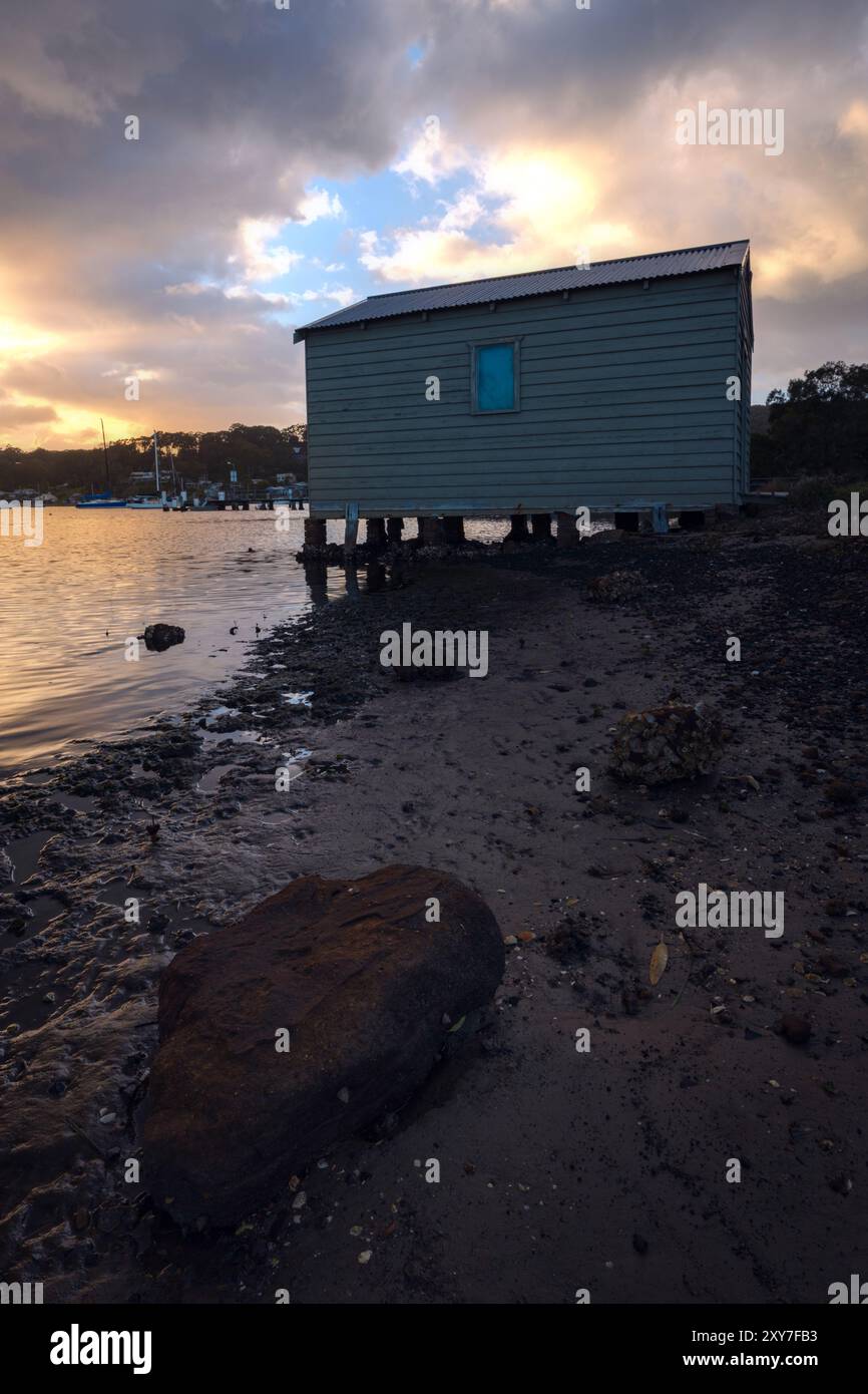 boat shed at hardys bay near pretty beach on nsw central coast australia Stock Photo - Alamy