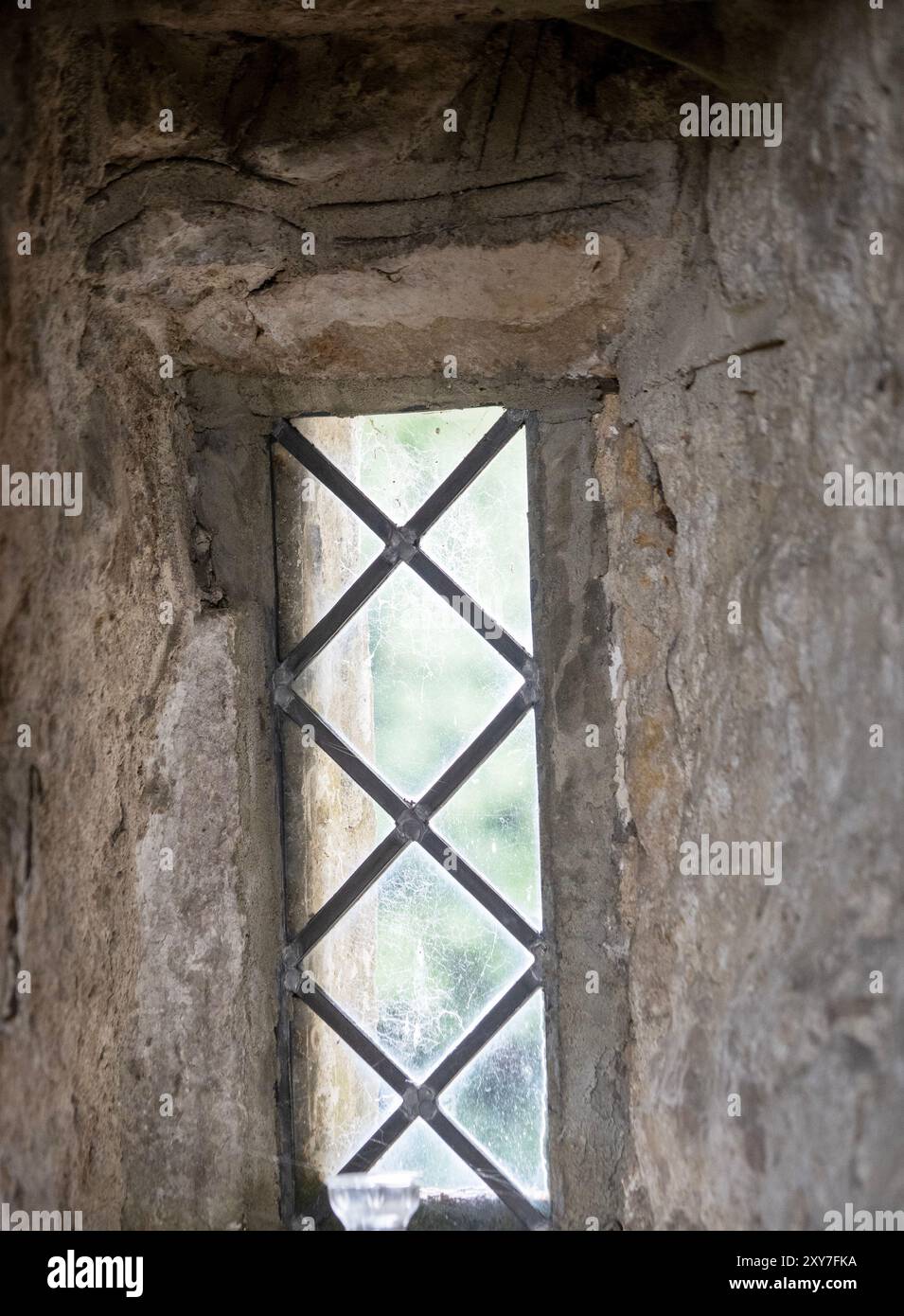 Leper's squint hi-res stock photography and images - Alamy