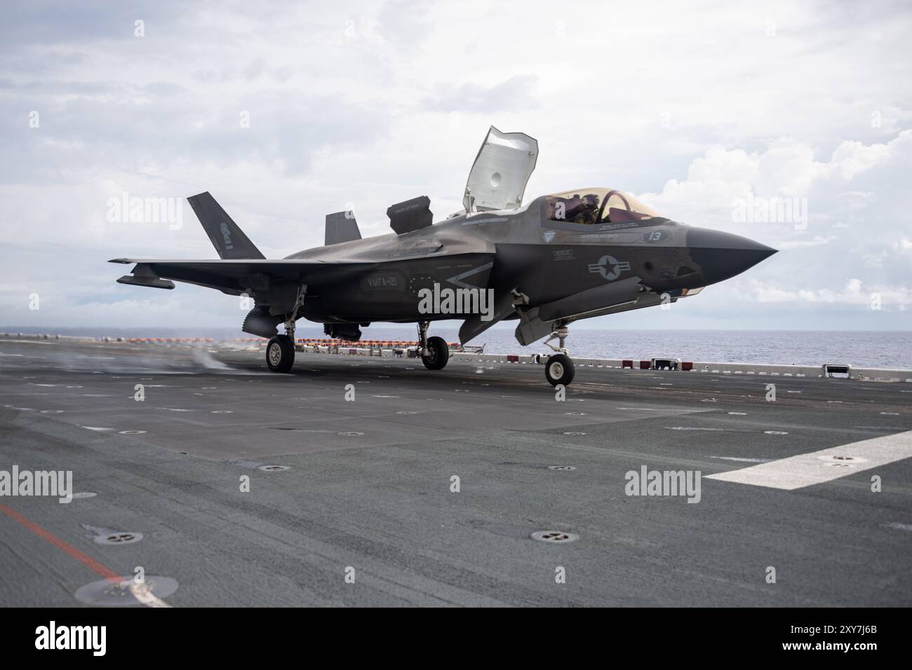 240826-N-TW227-1490 PHILIPPINE SEA (Aug. 26, 2024) An F-35B Lightning ...