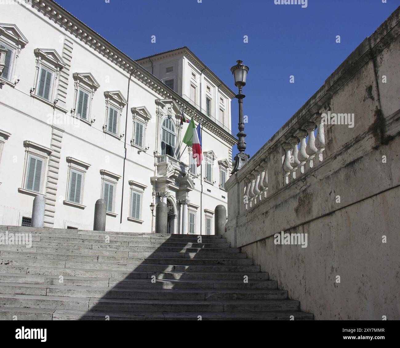 Quirinal palace in rome hi-res stock photography and images - Alamy