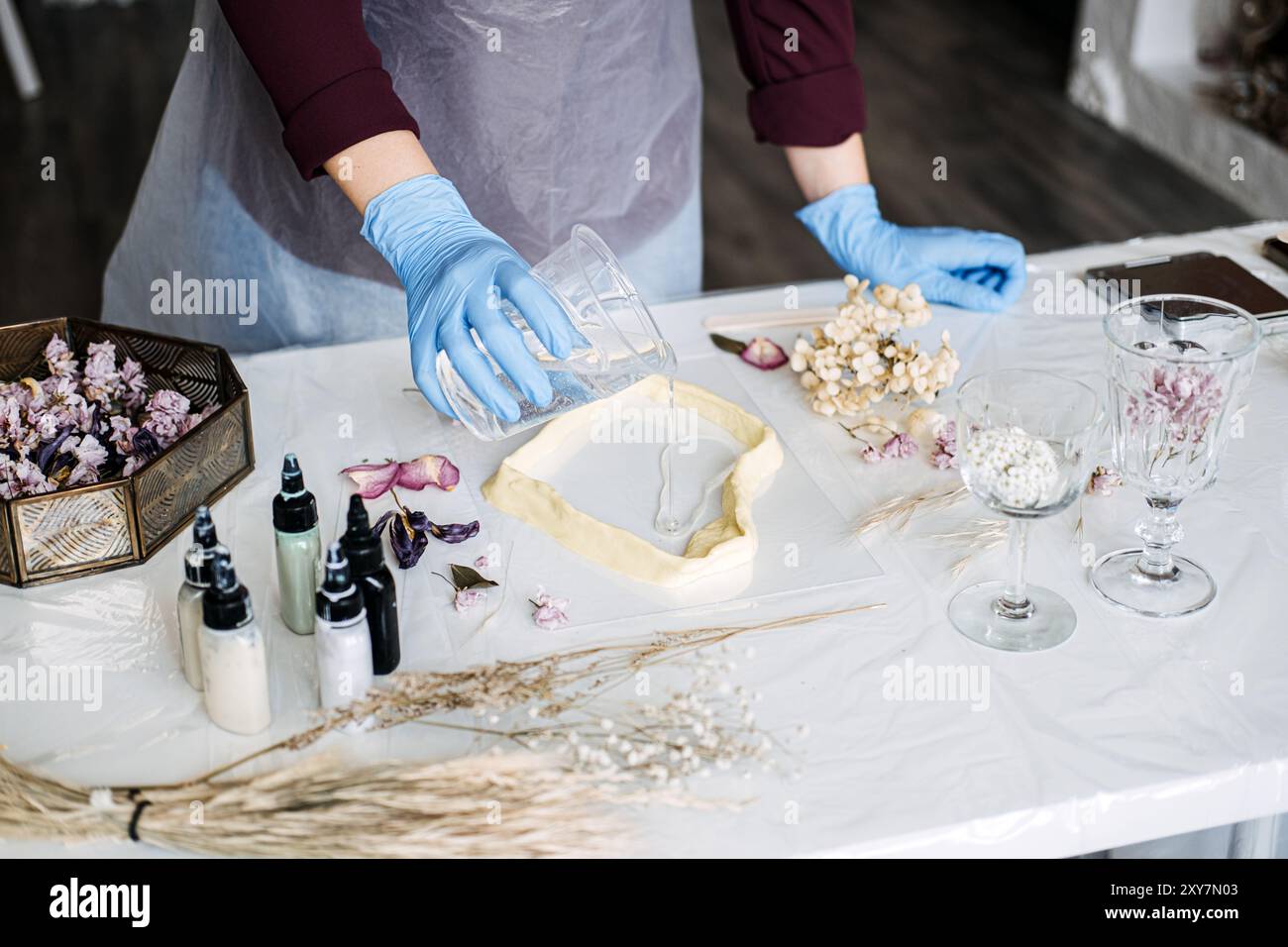 Mental wellness crafts hi-res stock photography and images - Alamy