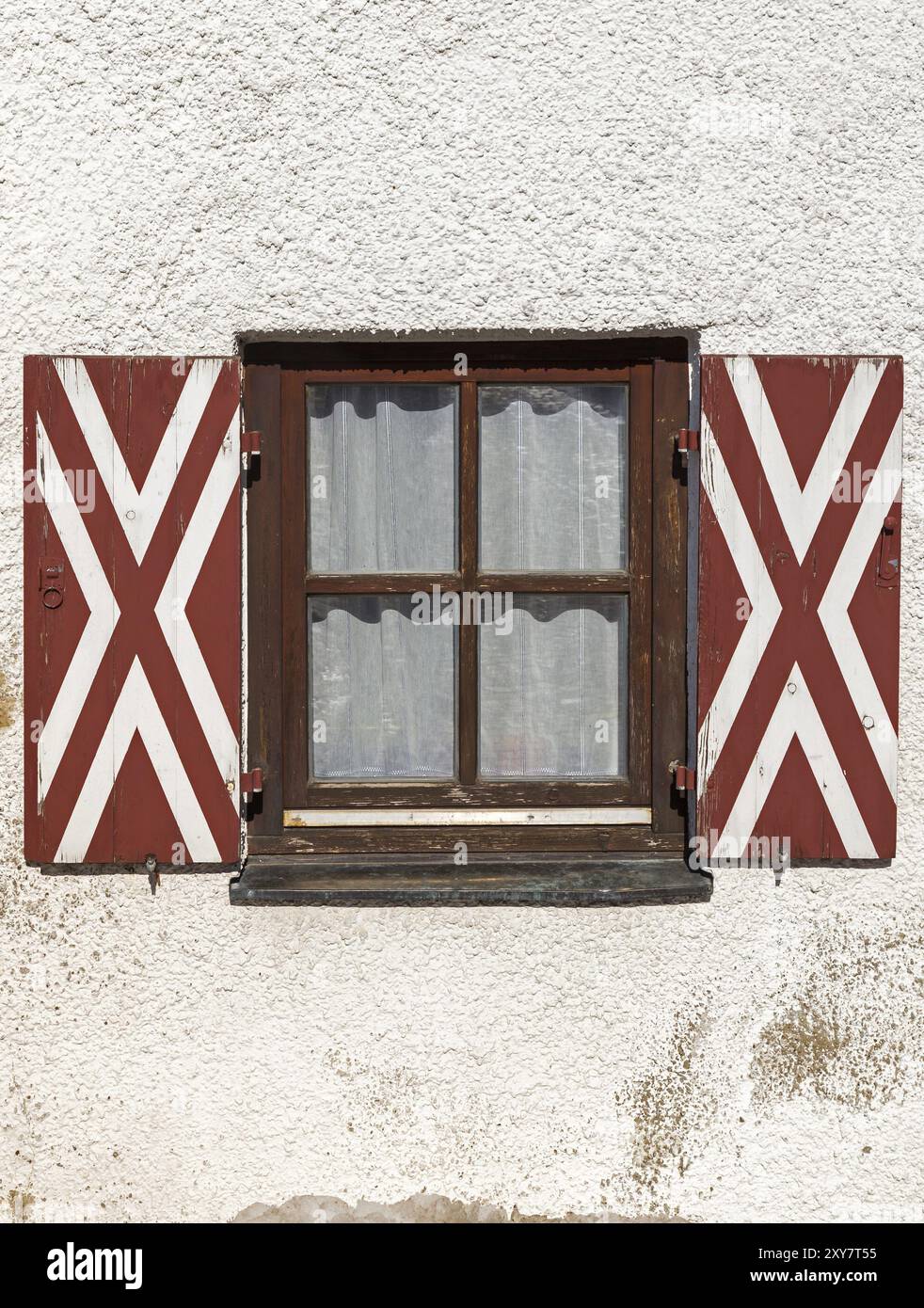 Old weathered window hi-res stock photography and images - Alamy