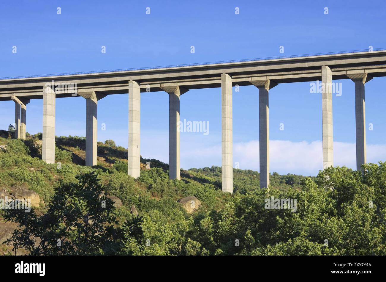 Bridge motorway highway style hi-res stock photography and images - Alamy