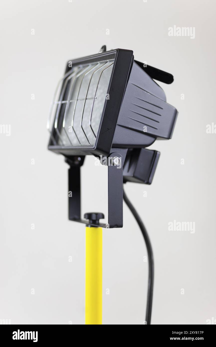 Halogen metal vapour lamp with halogen bulb as construction site ...