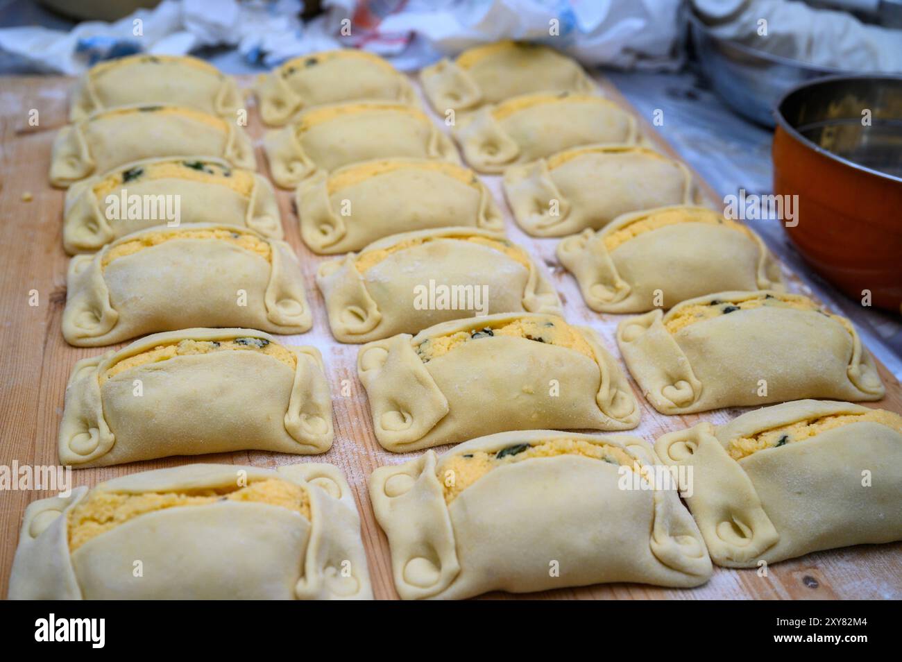 Traditional Cypriot Flaouna delicious Greek Easter Cheese Bread ...
