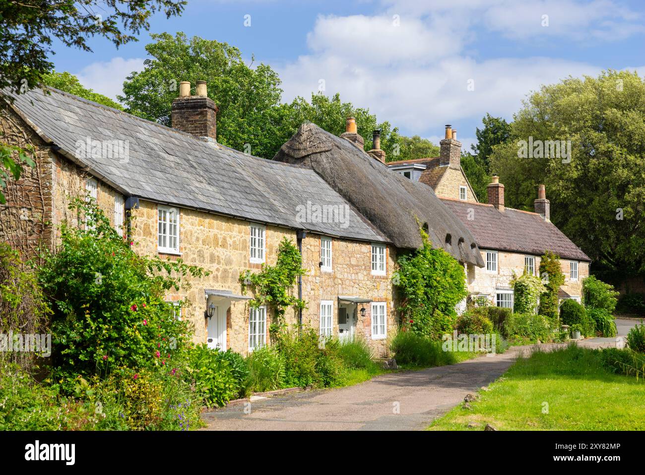 Winkle street calbourne isle wight hi-res stock photography and images ...