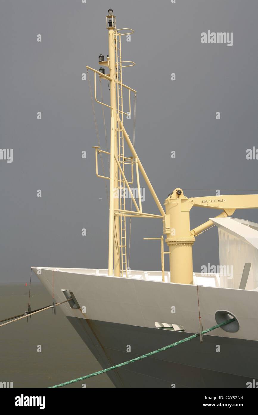 Bow of a freighter in the harbour Stock Photo - Alamy Bow of a freighter in the harbour Stock Photo - Alamy
