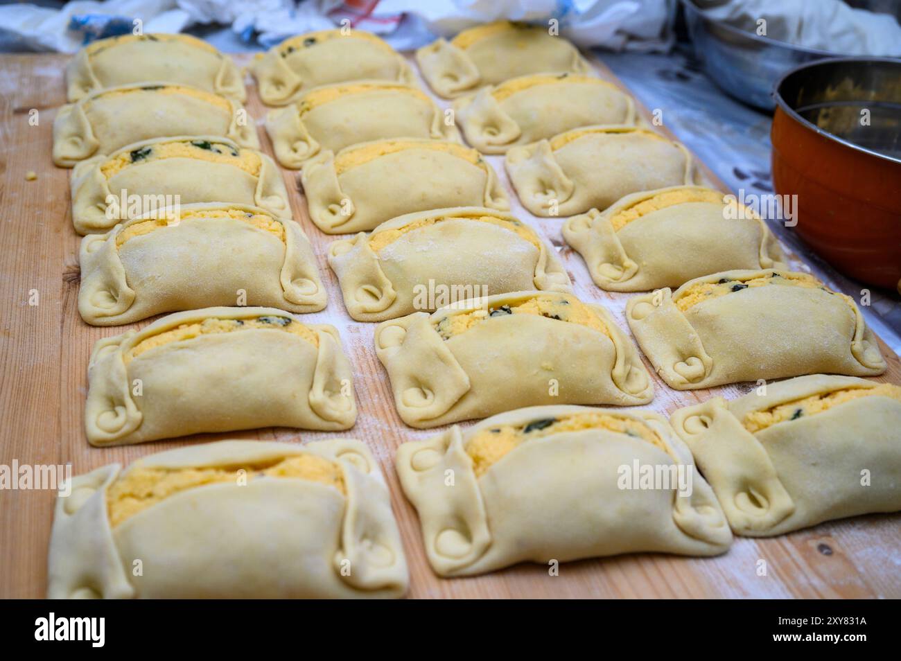 Traditional Cypriot Flaouna delicious Greek Easter Cheese Bread ...