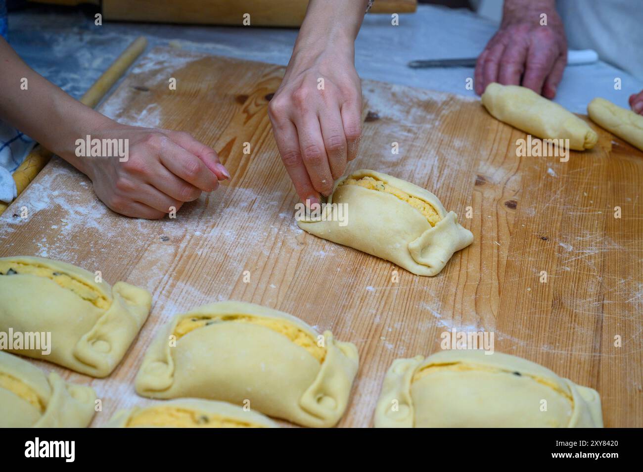 Traditional Cypriot Flaouna delicious Greek Easter Cheese Bread ...