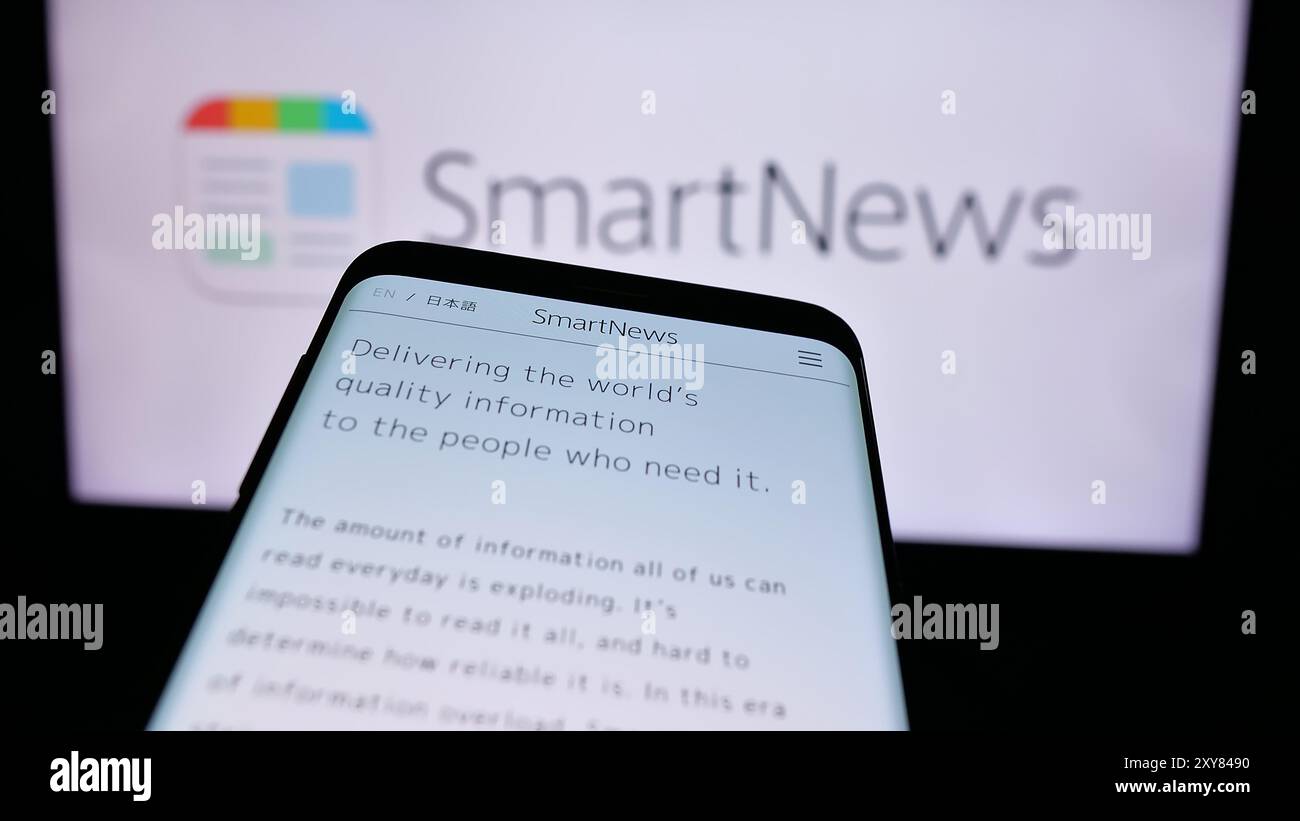 Smartnews japan hi-res stock photography and images - Alamy