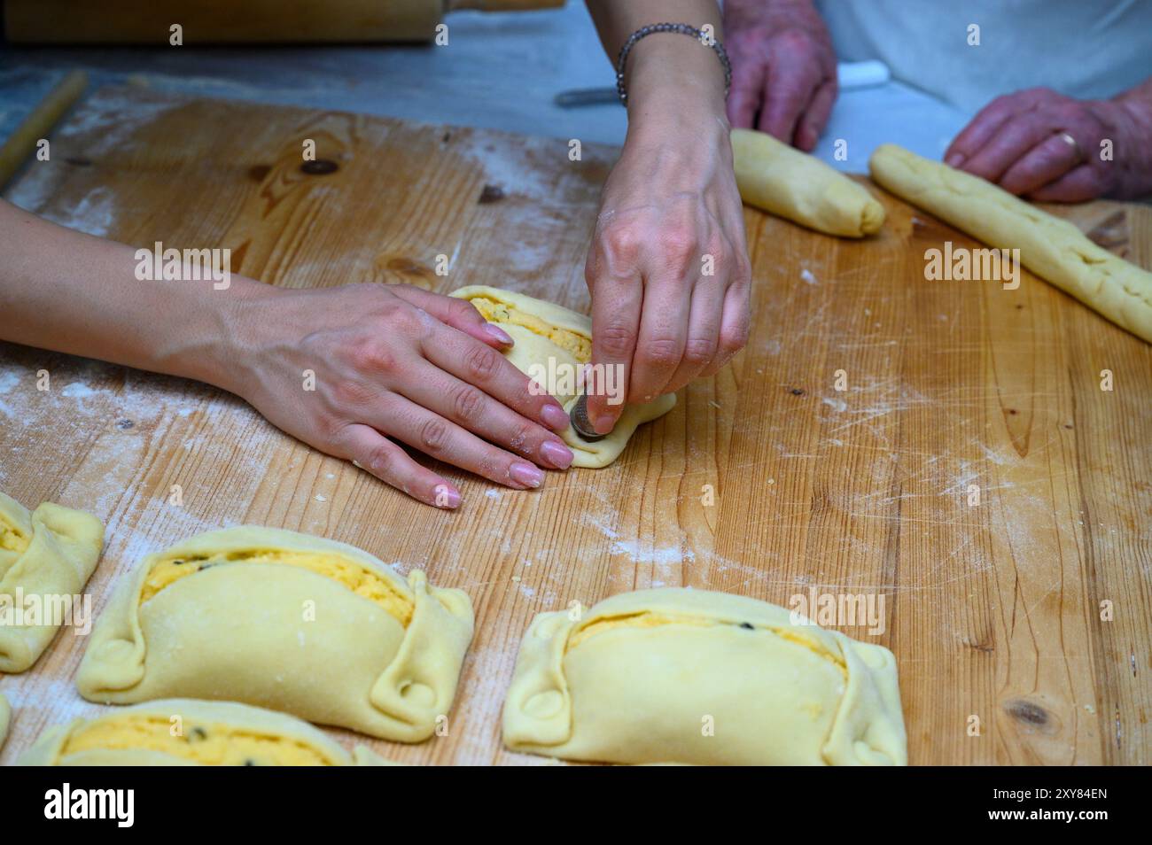 Traditional Cypriot Flaouna delicious Greek Easter Cheese Bread ...