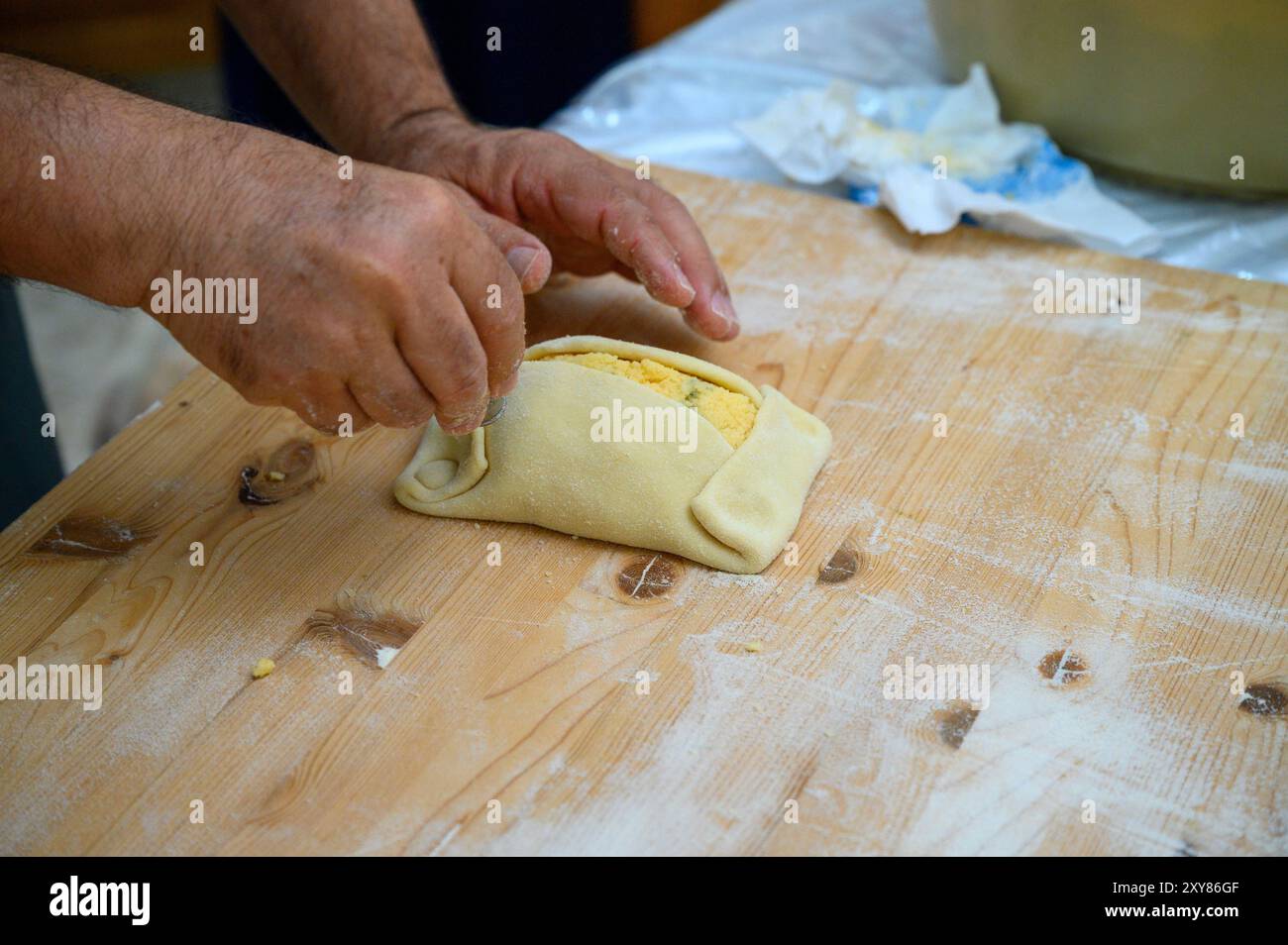 Traditional Cypriot Flaouna delicious Greek Easter Cheese Bread ...