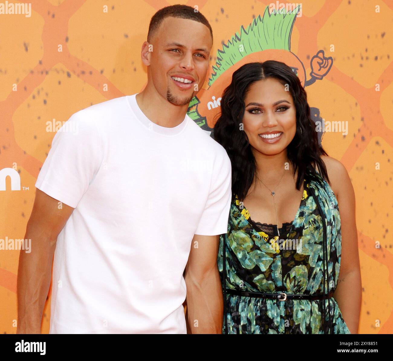 Stephen Curry and Ayesha Curry at the Nickelodeon Kids' Choice Sports ...