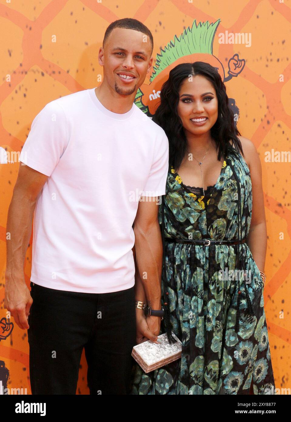 Stephen Curry and Ayesha Curry at the Nickelodeon Kids' Choice Sports ...