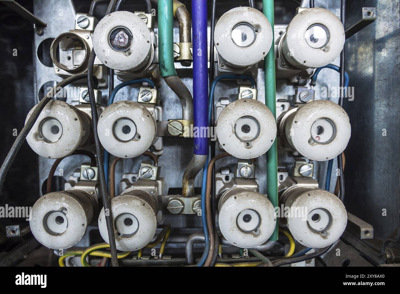 Cable box broken hi-res stock photography and images - Alamy